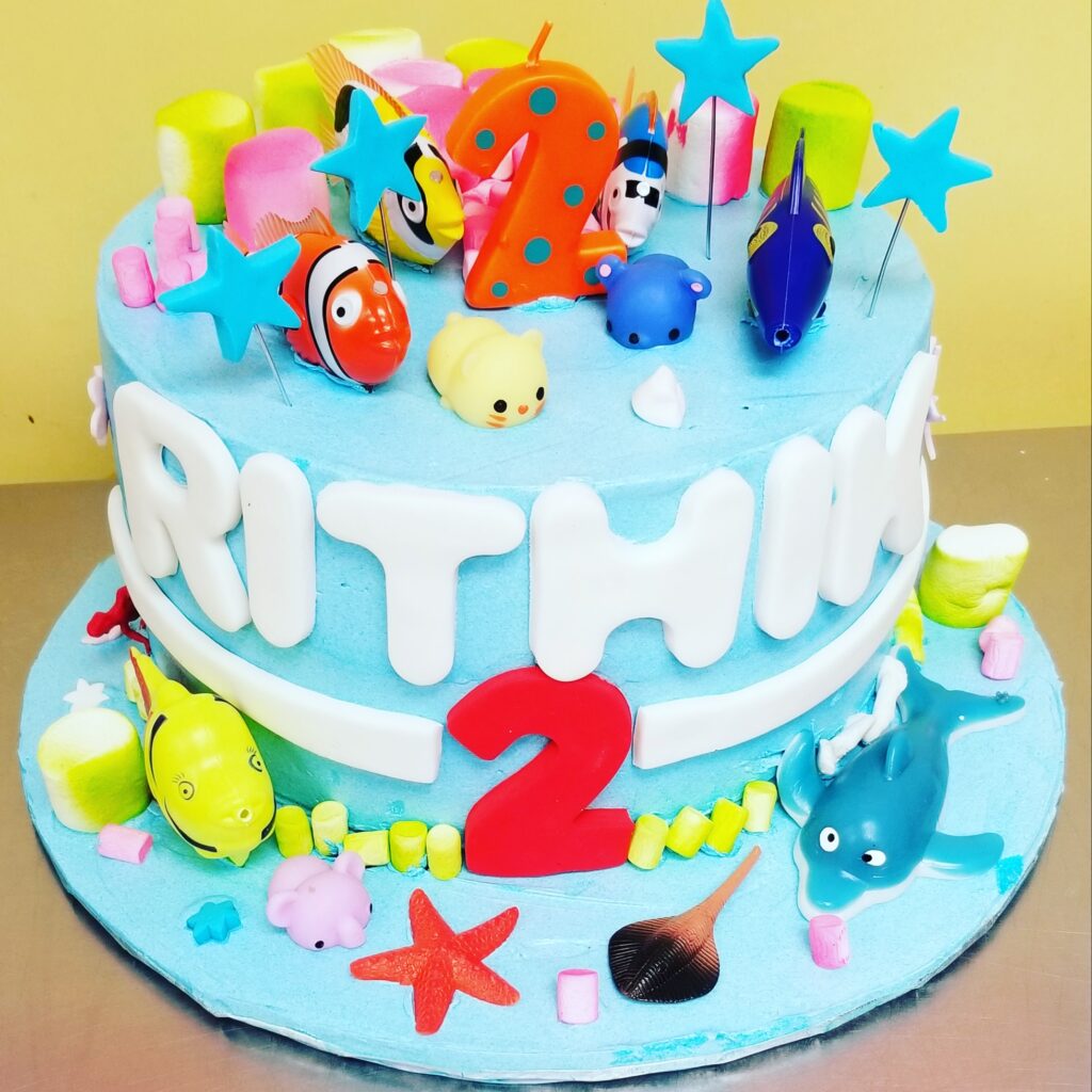 Custom Cake 02